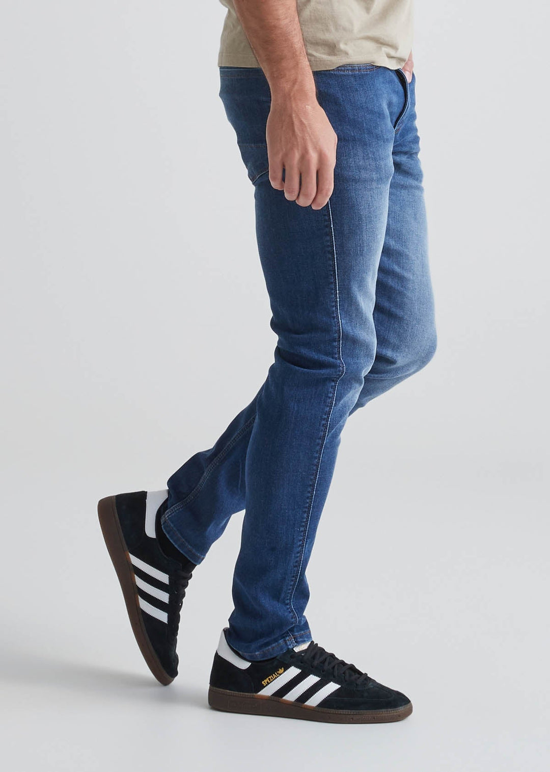Men's Medium Wash Slim Fit Stretch Jeans