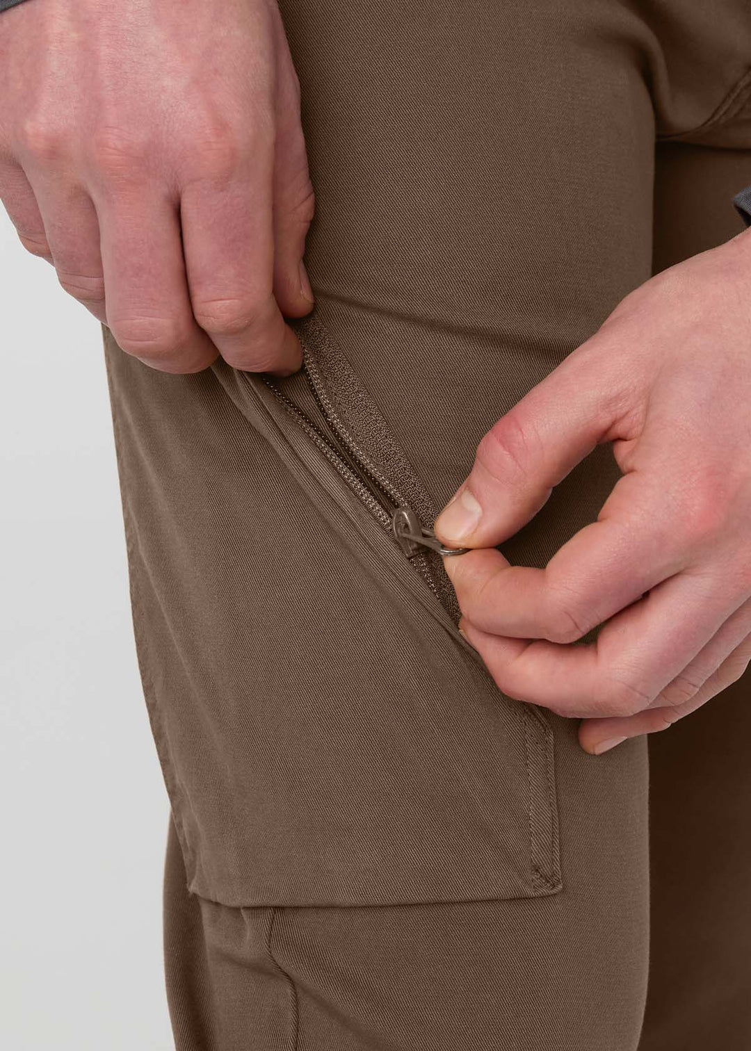 Men's Warm Sand Relaxed Water Resistant Cargo Pant