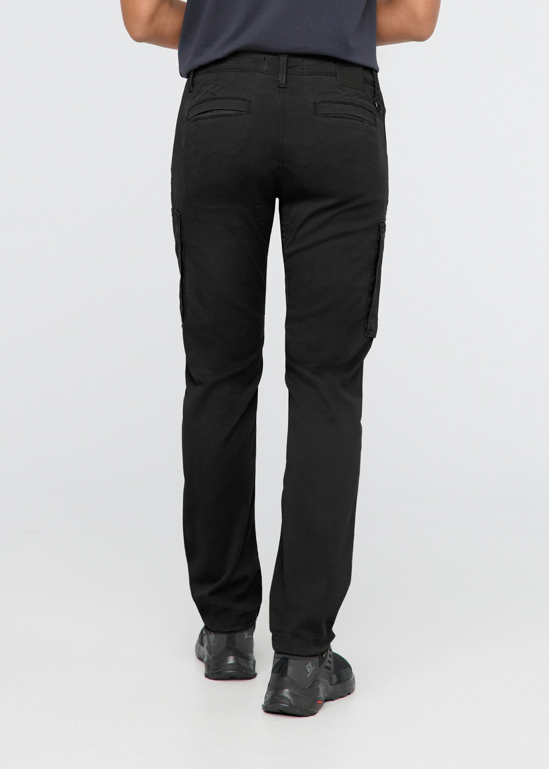 Men's Black Relaxed Water Resistant Cargo Pant